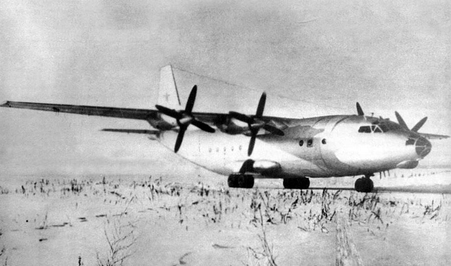 Antonov An-12 – jmodels.net