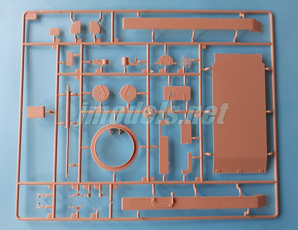 Vickers Medium Tank Mk I [HobbyBoss 1/35] – jmodels.net