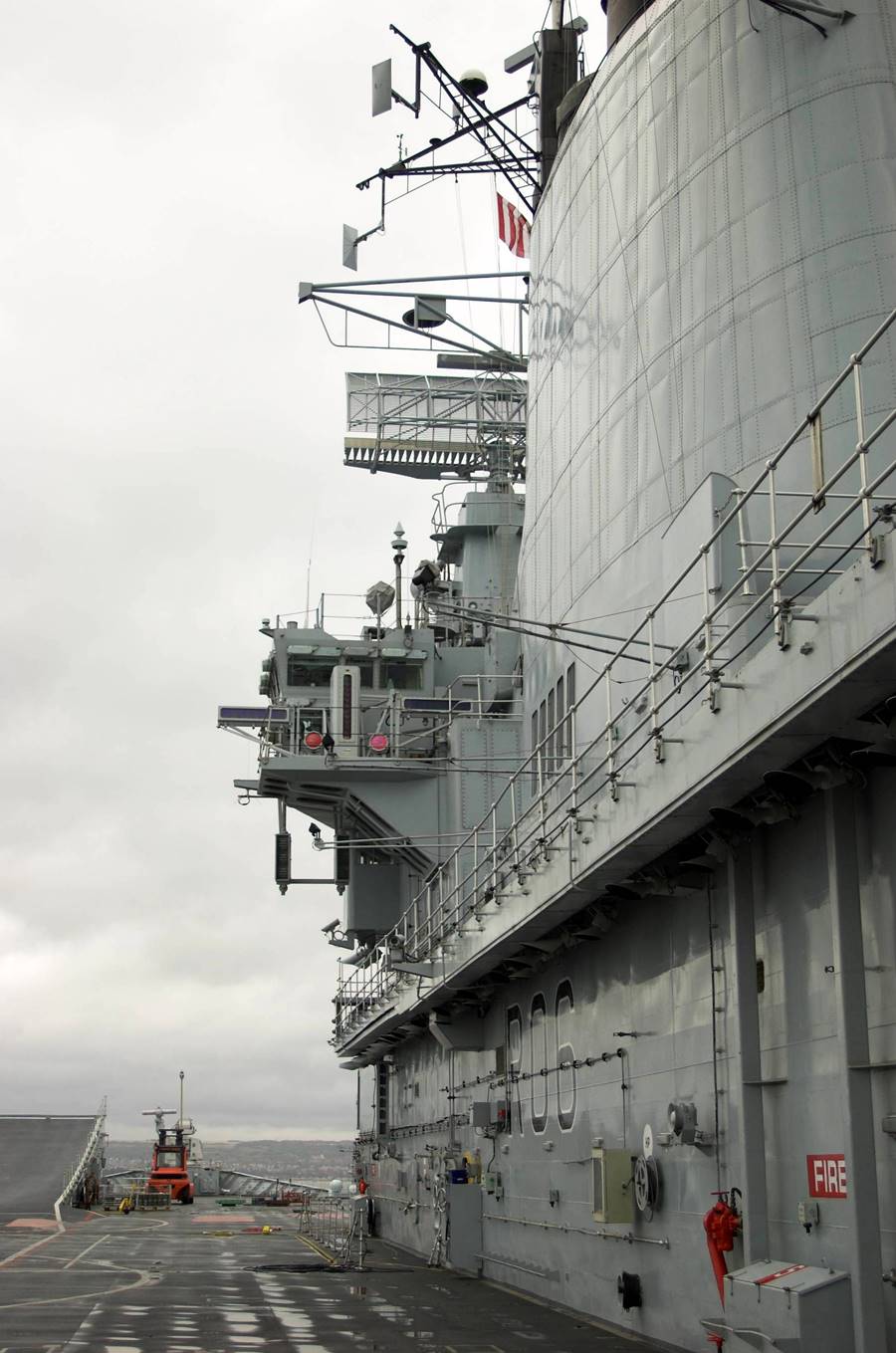 hmsinvincible-10 – jmodels.net