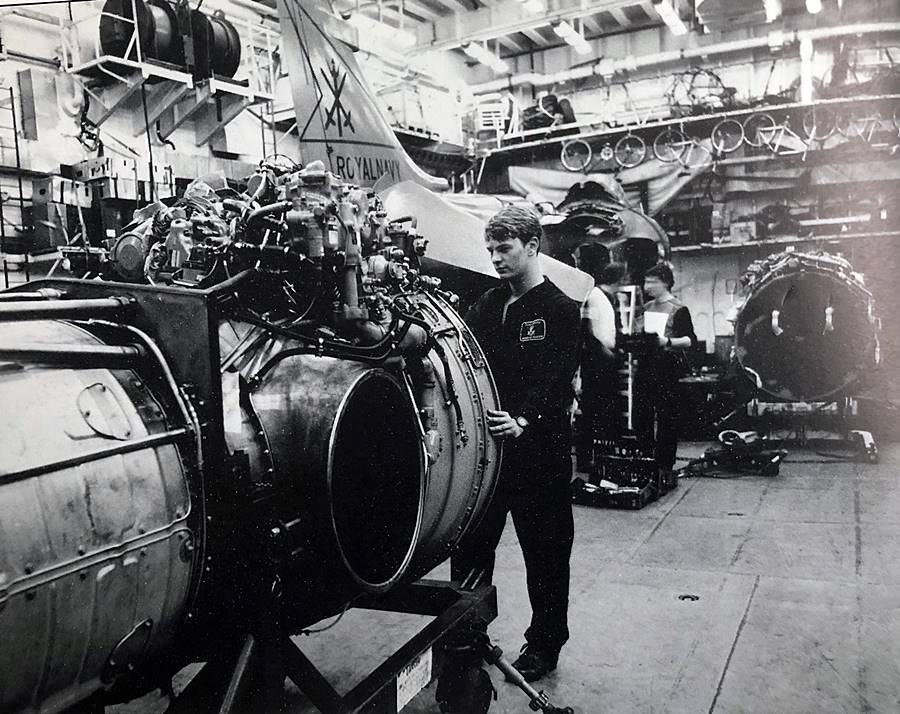 hmsinvincible-18 – jmodels.net